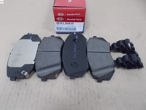 طقم فحمات فرامل امامية هونداي سوناتا 2015-2019 58101D4A10